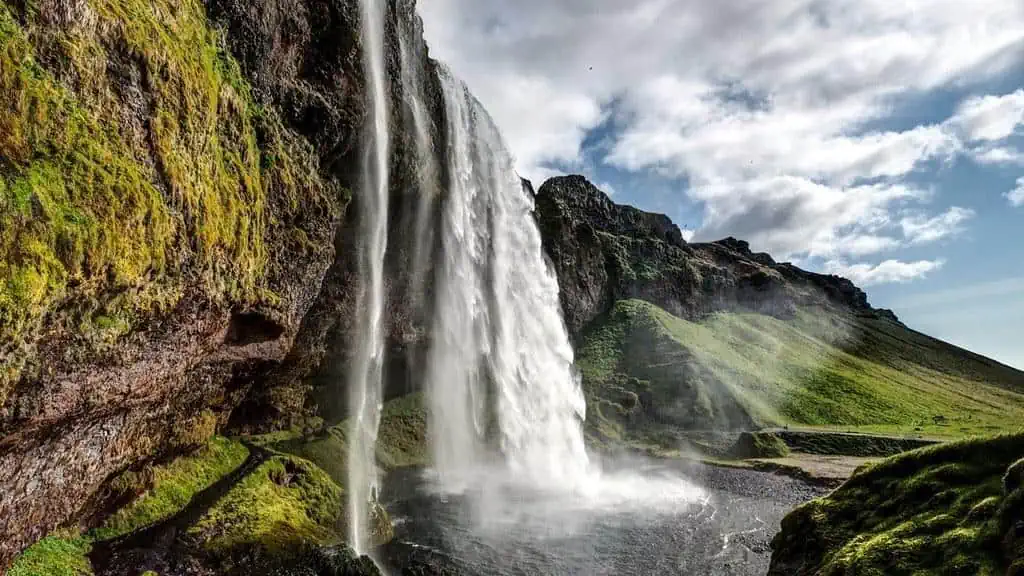 The Most Beautiful Waterfalls in the World: A Traveler's Guide - Little ...